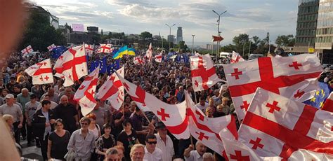 გახარიას გადადგომის მოთხოვნით რუსთაველზე საპროტესტო მსვლელობა