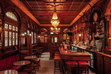 Stags Head Dublin Beautiful Pub Traditional Food You Can Hear People Speak Gaelic Irish
