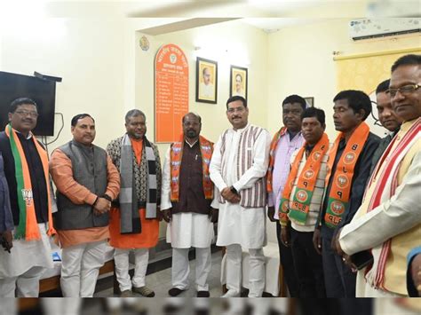 Former Jmm Mla Sufal Marandi Joins Bjp झामुमो का मजबूत स्तंभ ढह गया