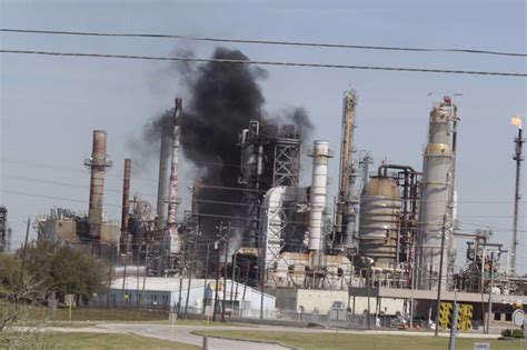 Environmental Group Sues Epa Over Pollution Rules Cites Houston