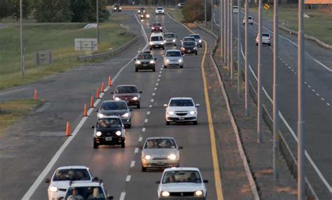 Masivo Ingreso De Autos A Mar Del Plata Por El Fin De Semana Extra