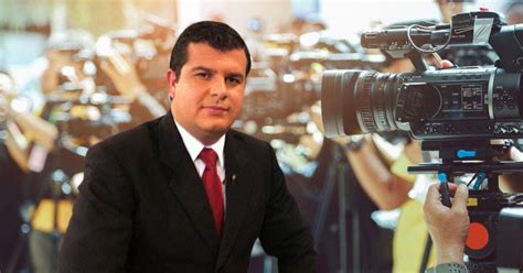 Experiodista de televisión Arnold Zamora es nombrado como director de comunicación de Casa