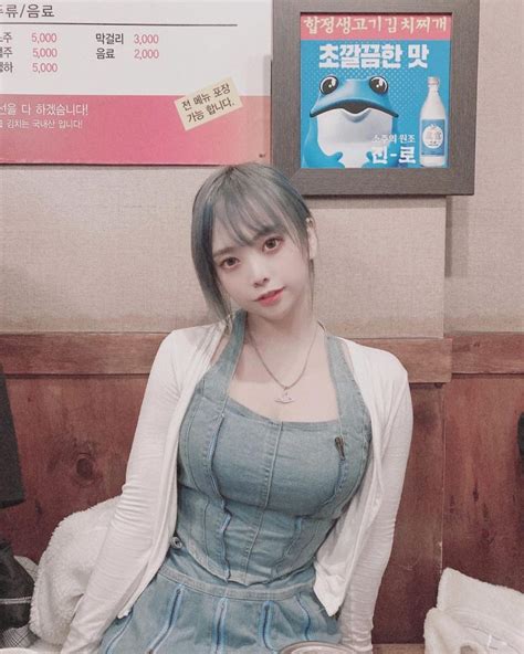 𝒬𝓊ℯℯ𝓃 𝒟𝒶𝓂𝒾🦋 Dami Amond 韩国超养眼美女网红 117p 7v 爱看ins