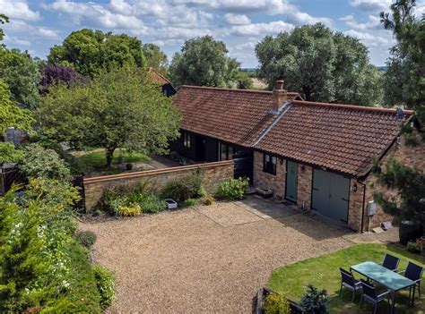3 Bed Detached Bungalow For Sale In Duck End Lane Wilstead Bedford