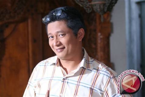 Tujuh Tahun Tinggal Di Malaysia Begini Kisah Iszur Muchtar Antara