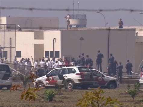 G1 200 Presos Fazem Motim E Fogem Da Penitenciária De Jardinópolis