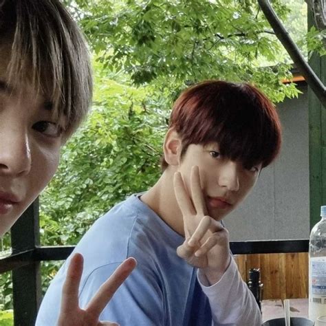 Taebin Txt Poses Pose Reference