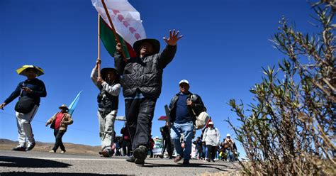 Gremiales reforzarán marcha con bloqueo de carreteras este lunes y