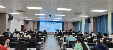 中国科学院微生物研究所叶健研究员应邀到我室进行学术交流 亚热带农业生物资源保护与利用国家重点实验室