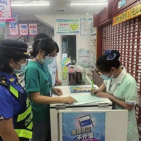 南宁市“门前三包”工作显成效 新设置责任公示牌约11万块处罚执法城管