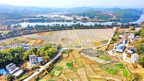 江西会昌：乡村景美 安居梦圆 人民图片网