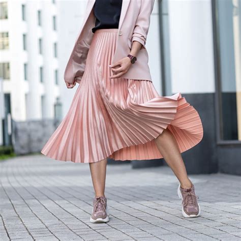 Jupe plissée longue quelles chaussures choisir