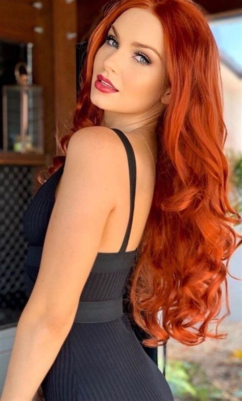 Stunning Redhead Hotstuffhunter
