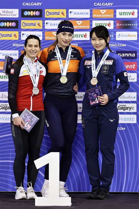 女子500メートルで稲川が3位 スピードw杯、吉田5位
