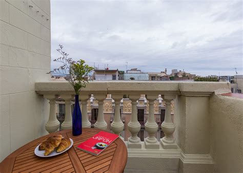 Nook Architects Squeezes In A Second Bedroom For A Barcelona Apartment
