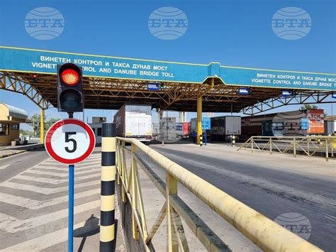 Интензивен е трафикът на някои от граничните пунктове по границата с Румъния Утро