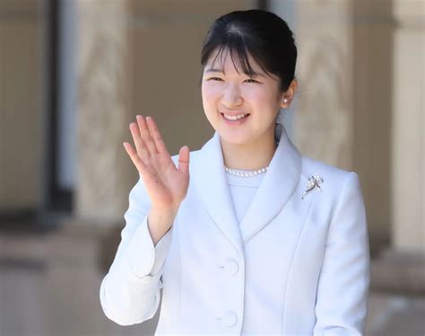 【画像・写真2枚目】佳子さま 自室が狭すぎて荷物を収納できない“30億円改修”秋篠宮邸で発覚したまさかの欠陥 女性自身