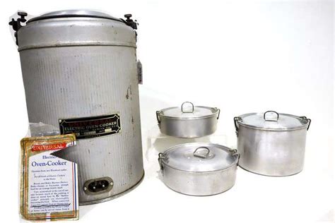 Vintage 1950s Universal Electric Oven Cooker By Landers Frary And Clark