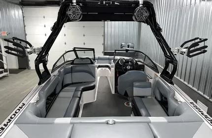 Used 2018 Moomba Craz 49348 Wayland Boat Trader