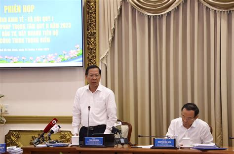 Chủ Tịch Tp Phan Văn Mãi Nhắc 5 Sở để Tồn đọng Công Việc Nhiều Nhất