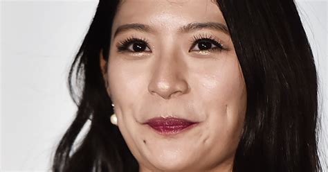 포토엔 메구리 눈에 띄는 보조개