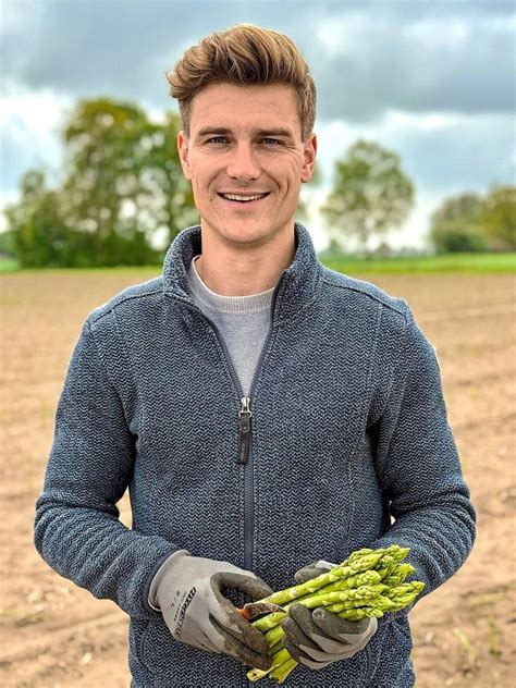 Landwirt Friedrich Dieckmann aus dem Kreis Soest setzt bei Bauer sucht Frau auf große Liebe