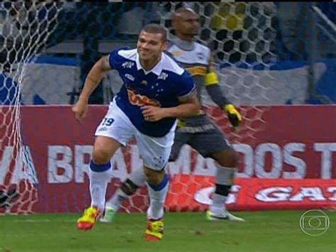 Vídeo Cruzeiro Se Isola Ainda Mais Na Liderança Do Brasileirão