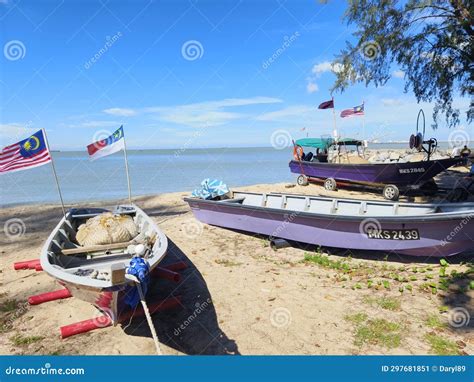 Sampan Boat At The Coastal Beside The Sea Editorial Photo Image Of
