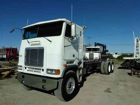 Freightliner 1997 Sleeper Semi Trucks