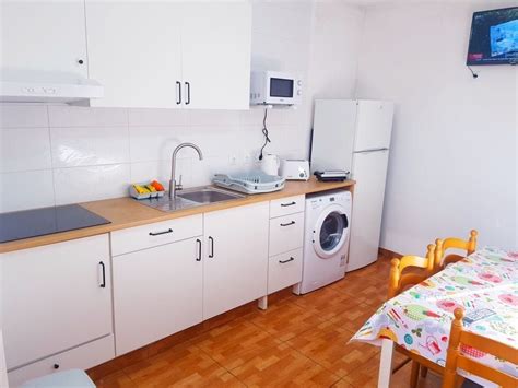 Quarto para arrendar em santa iria da azoia a 10 min de lisboa Santa Iria De Azoia São João Da