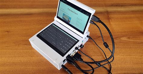 Fanlesstech Meet The Mini Itx Laptop