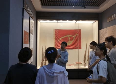教育发展基金会志愿者协会赴江夏区革命烈士纪念馆参观学习 武汉纺织大学新闻文化网