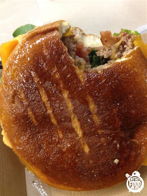 Fatguyfoodblog Wendys Pretzel Bacon Cheeseburger