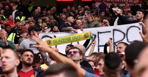 Thousands Of Man United Fans Stay Behind At Old Trafford To Protest And