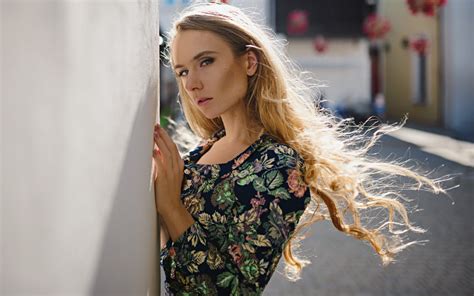 Natalya By Sergey Fat 500px