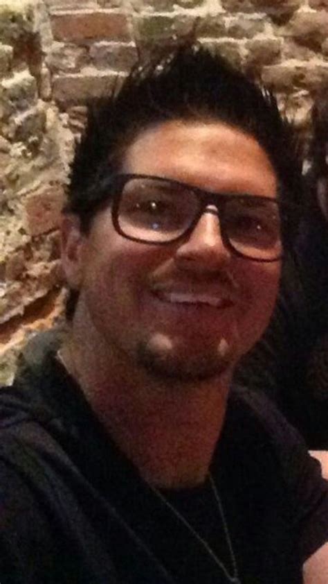 Hunting Shows Ghost Adventures Zak Bagans Gac Ghost Hunting L Love
