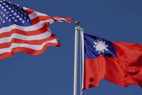 ထိုင်ဝမ်သို့ ဒေါ်လာ သန်း ၃၀၀ တန်ကြေးရှိ စစ်လက်နက်တွေရောင်းချဖို့