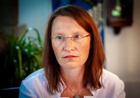 Premium Photo Woman In Eyeglasses Looking Away