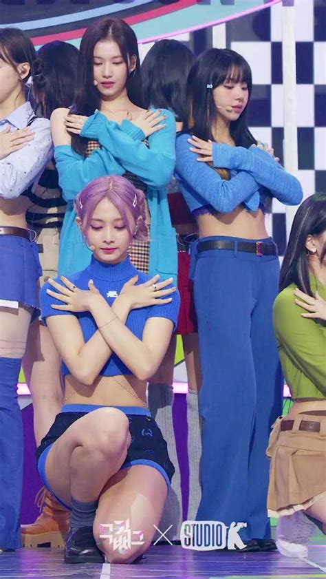 Talk That Talk Twice Momo Fancam L Musicbank 220826 Video In 2022 Momo Album Bts Girl
