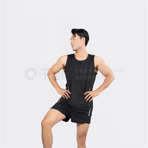 健身高清图片男生正在运动健身人像图片免费下载格式6336像素编号54312234 千图网
