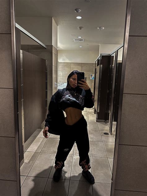 ɪ ᴀᴍ ɪ ᴡᴀs Angelxfit On Threads