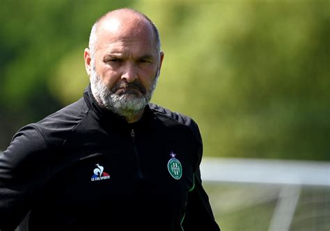 Football Avant Asse Reims Suivez La Conférence De Presse De Pascal