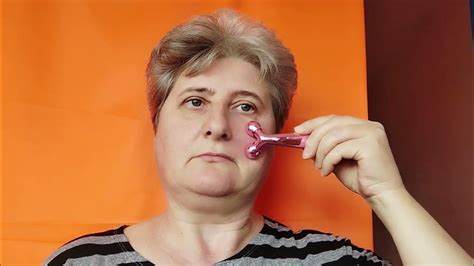 Масажор за лице Лифтинг на лицето с ролер Масаж на лице Youtube