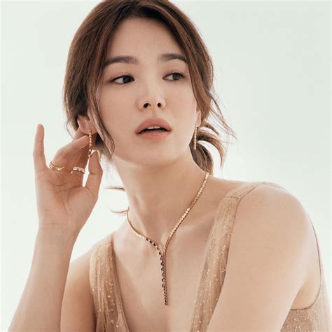 Song Hye Kyo Opens Up About The Importance Of Relationships And How She Overcomes Hardships
