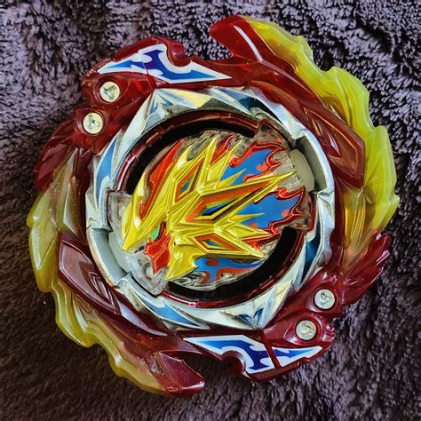 Super Hyperion R 2 A Very Nice Stocknt Layer Raestheticbeyblades