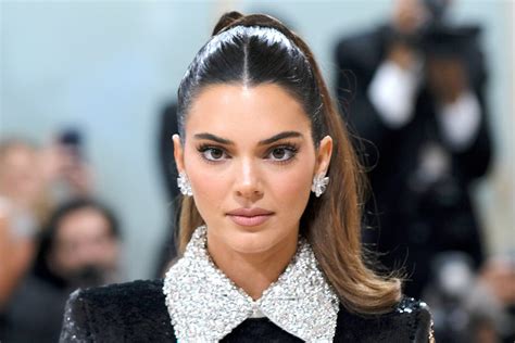 Kendall Jenner Admits She Feels ‘out Of Place In The Kardashians And