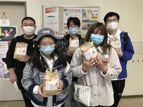 「コロナ禍に負けないで！」留学生支援でお米400キロ お知らせ・トピックス 岡山理科大学