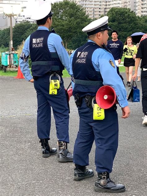 「police」おしゃれまとめの人気アイデア｜pinterest｜liyuan Shih 男性警察官 警察 お巡りさん