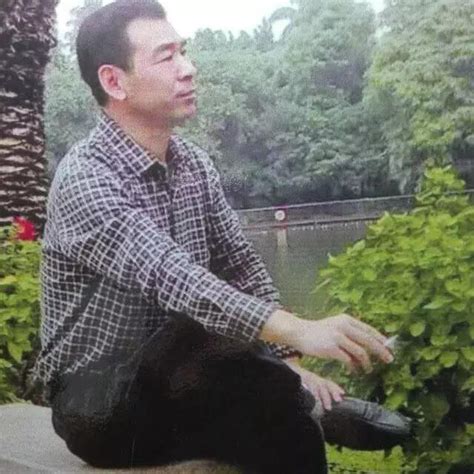 藝術家拜大年鄭軍逸郎中晨藝術網推薦 每日頭條