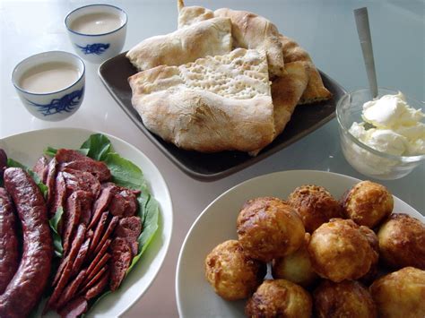 The International Breakfast Project: Kazakhstan - Nan, Baursaki ...